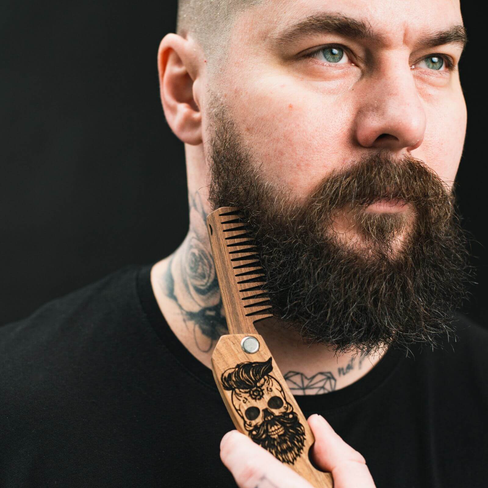 Wooden Beard Comb - Skull – Bearded Only