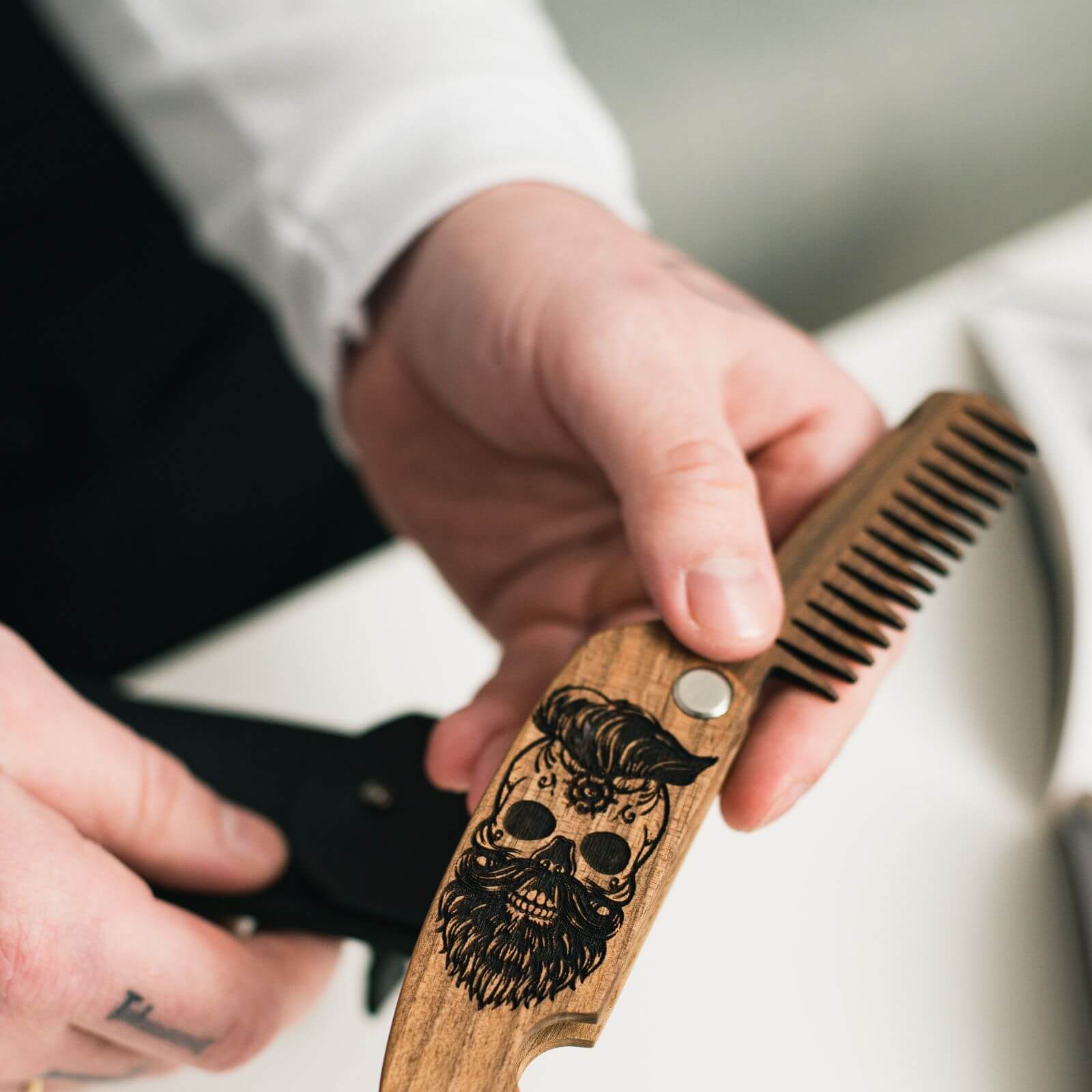 Wooden Beard Comb - Skull – Bearded Only