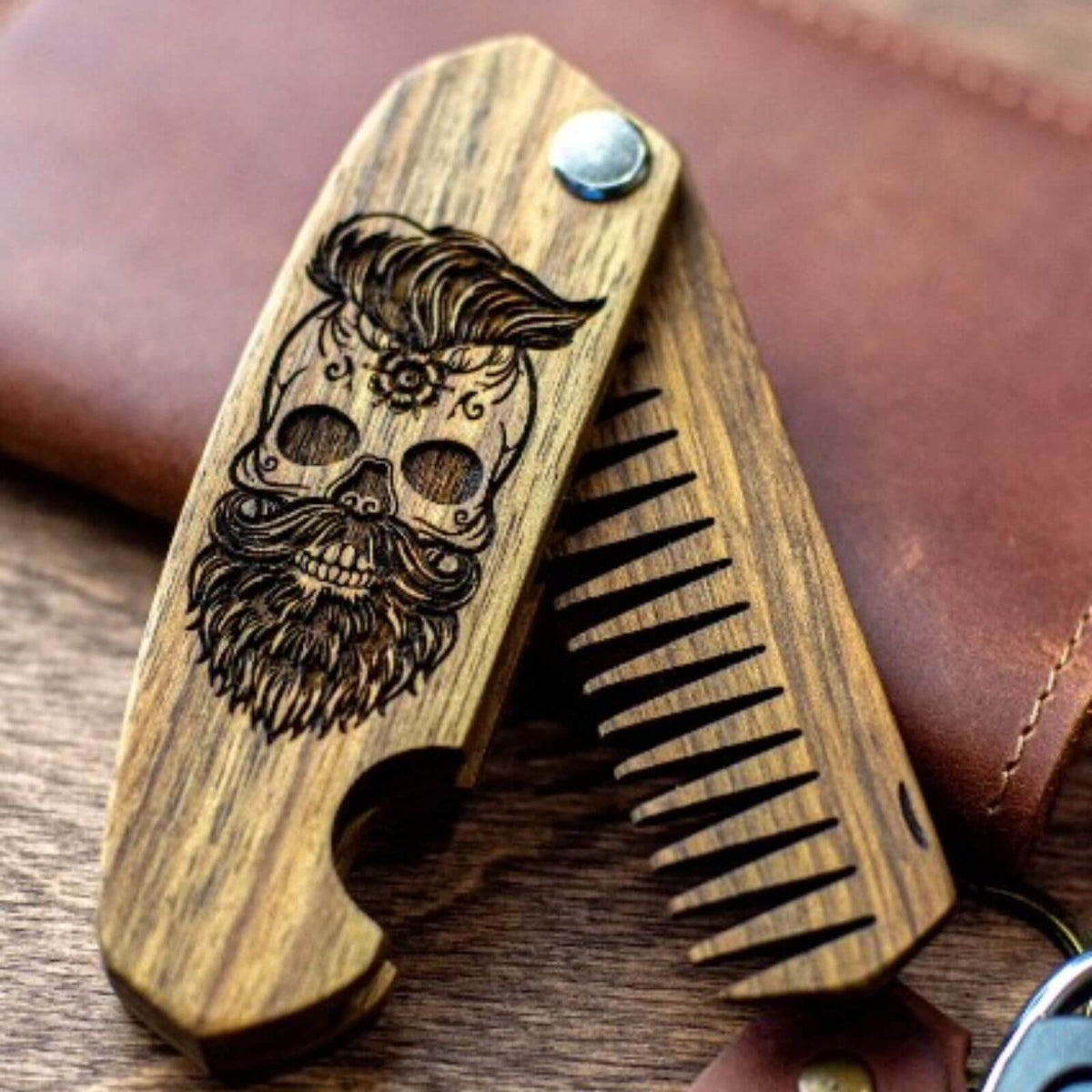 Wooden Beard Comb - Skull – Bearded Only